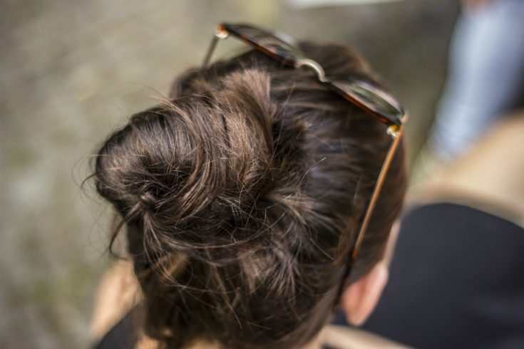 How to Get Tousled Hair or Beachy Hair Waves Easily - The Socialite's ...