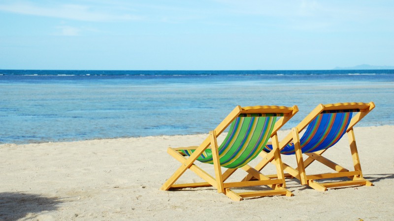 How To Protect Your Skin At The Beach | The Socialite's Closet