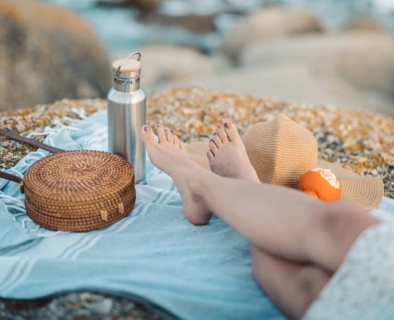 How to Pack For the Beach like a Pro | The Socialite's Closet