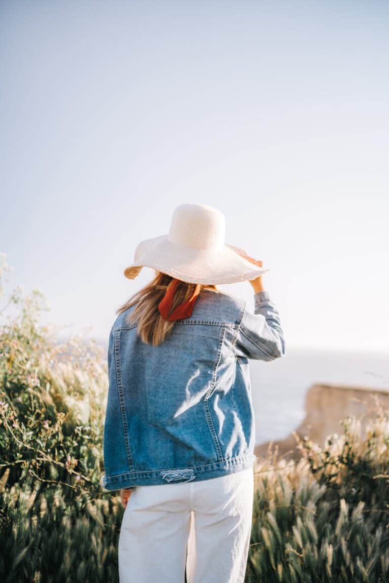 The Sandwich Dressing Style: Elevate Your Fashion Game - The Socialite ...