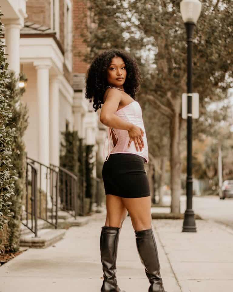 How to Style a Corset - The Socialite's Closet